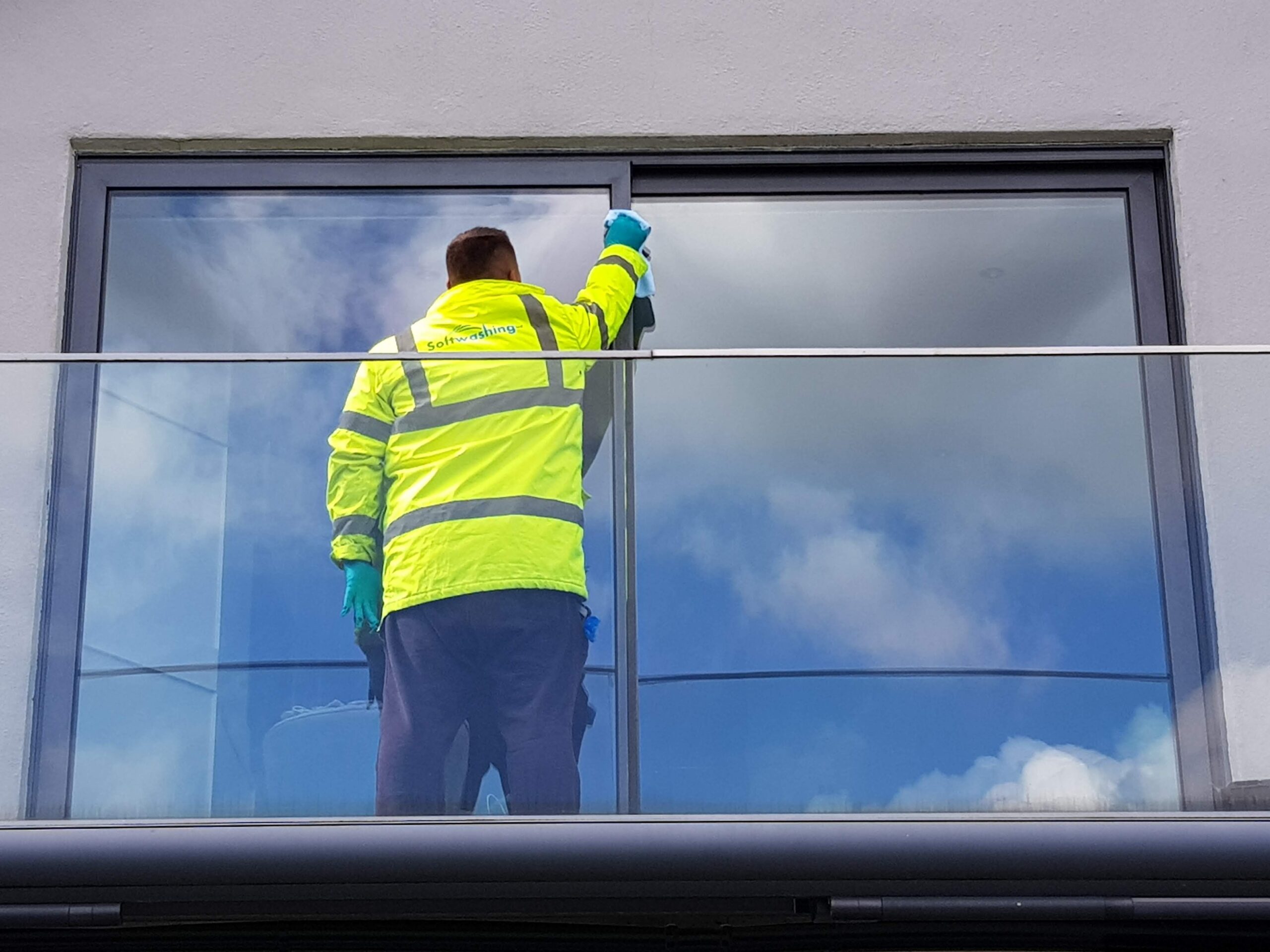 Aluminium Window & Door Frame Cleaning - Softwashing UK