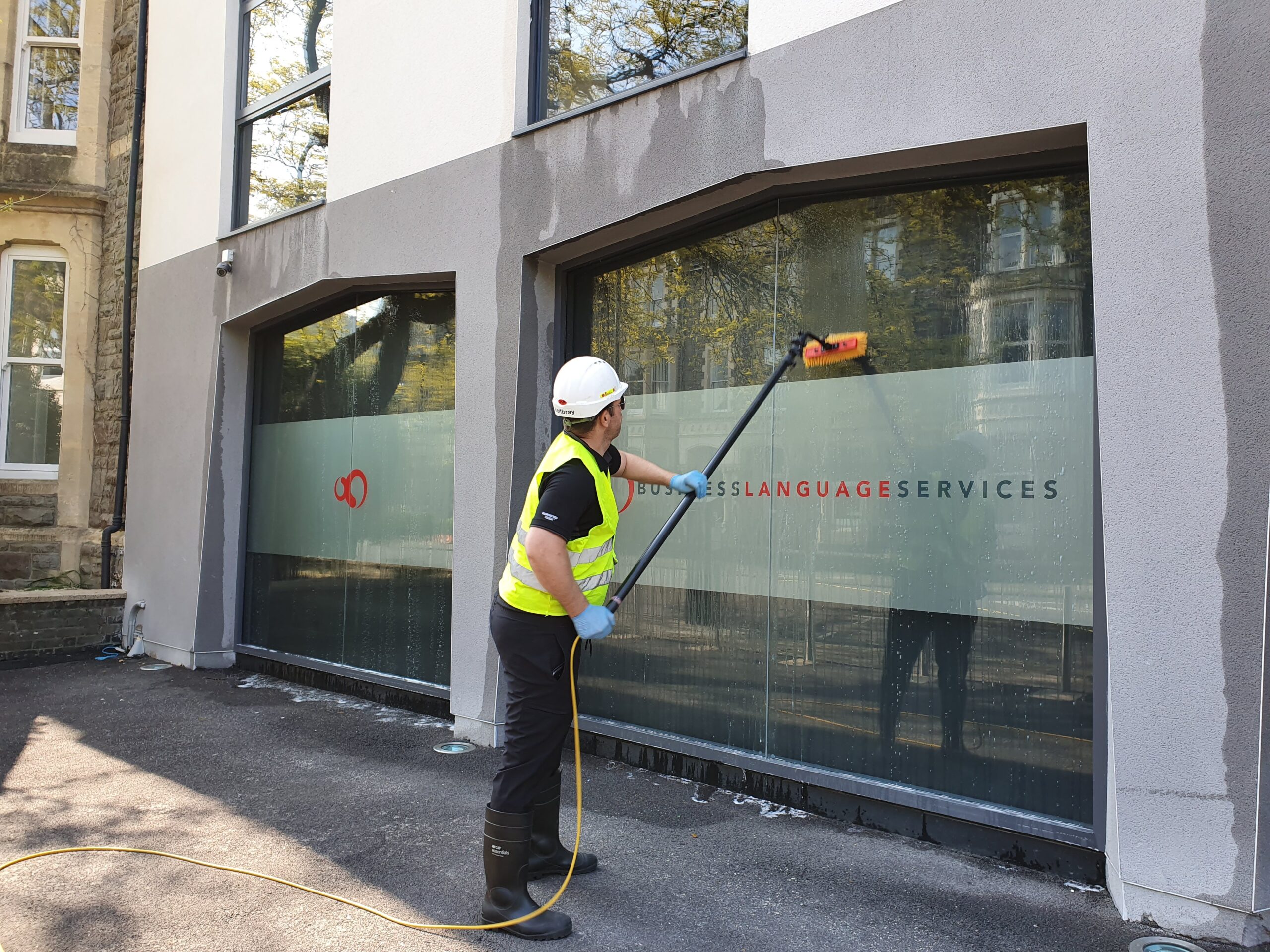 Domestic Window Cleaning with Softwashing |Window Cleaning